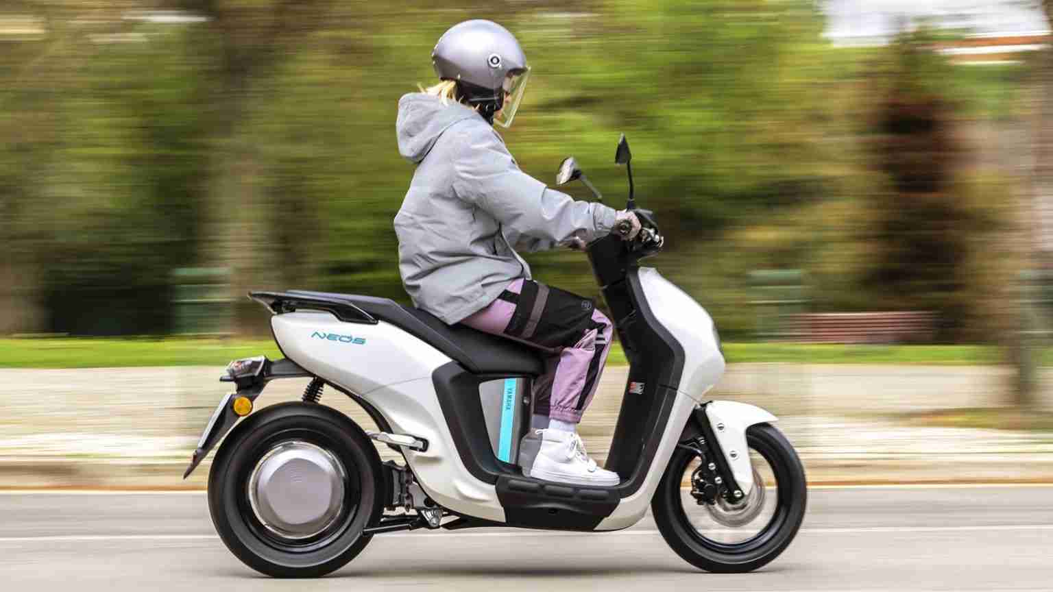 Yamaha NEO's electric scooter coming soon | Motorcycle News, Reviews ...